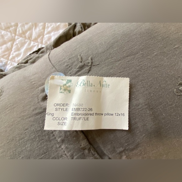 Bella Notte | Bedding | Bella Notte Boudoir Pillow | Poshmark
